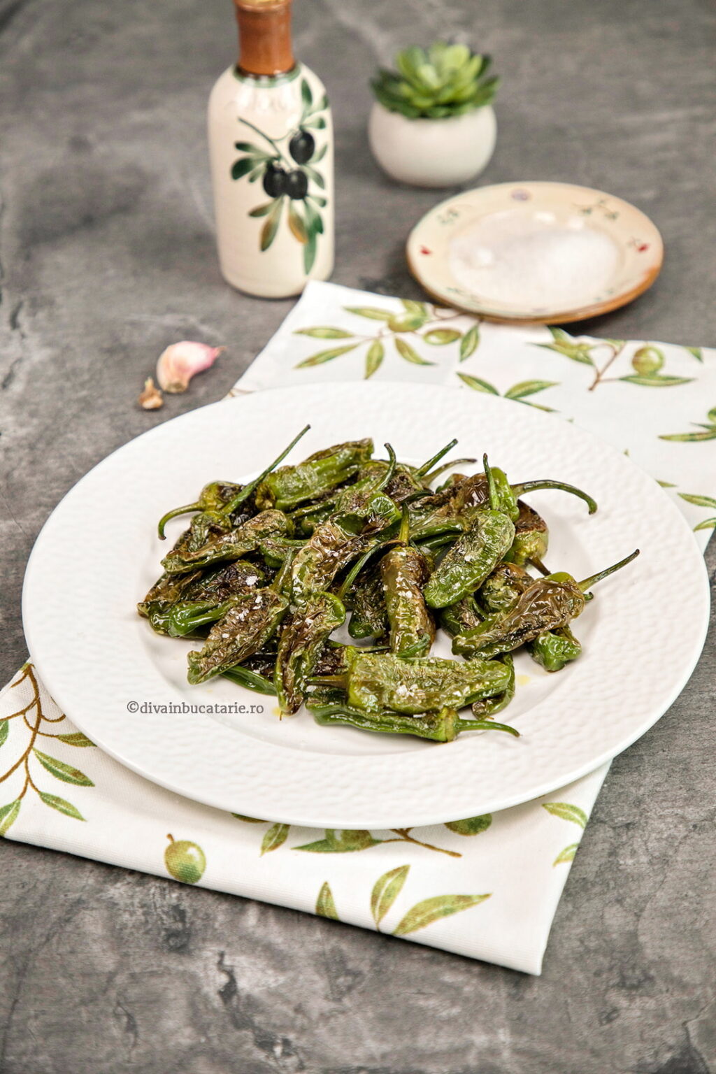 Aperitive si gustari de post. Retete simple - Diva in Bucatarie